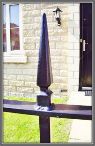 Wrought Iron Metal Railings| Metal Garden Railings & Fences